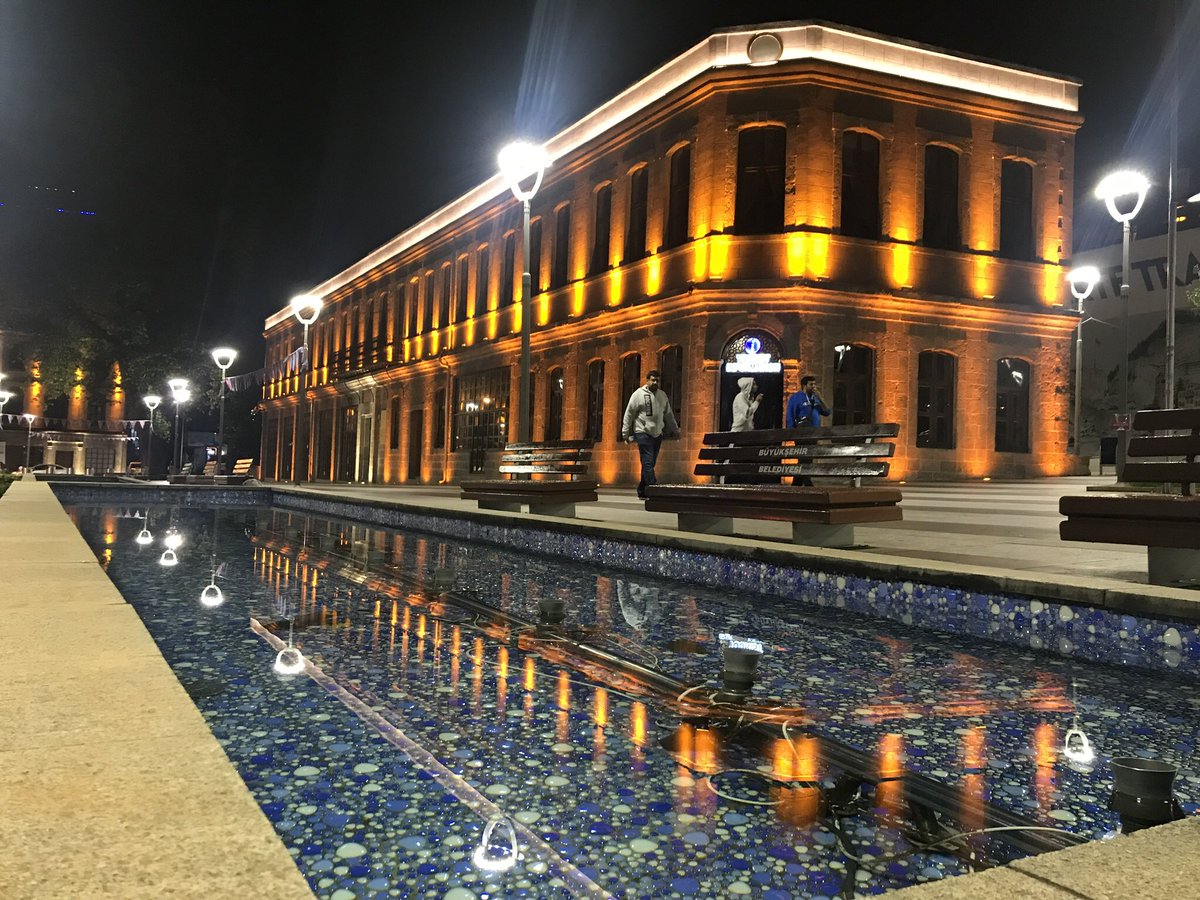 Trabzon Meydan Wallwasher Uygulaması – Skupit LED Projeler